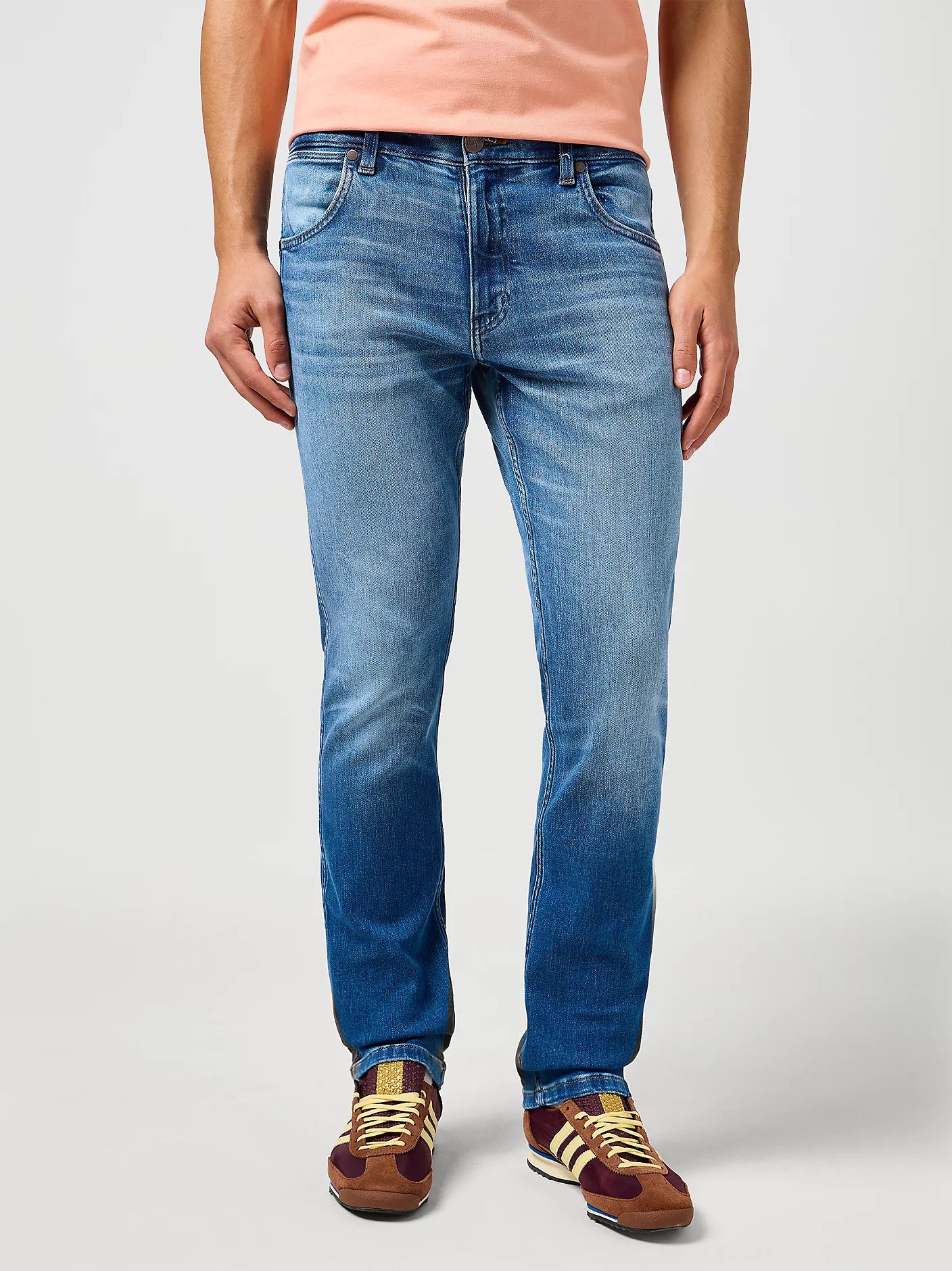 Wrangler Greensboro Medium Stretch Jeans – Sam Turner & Sons