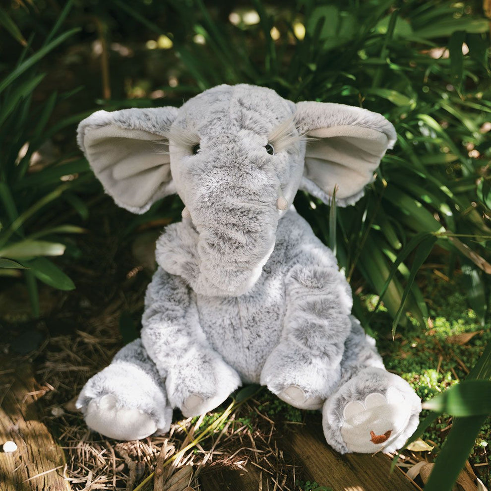 Wrendale Winnie Plush Elephant Character – Sam Turner & Sons