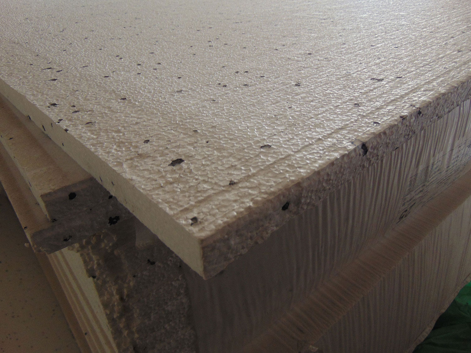 Polystyrene 2.4m x 1.2m x 25mm – Sam Turner & Sons