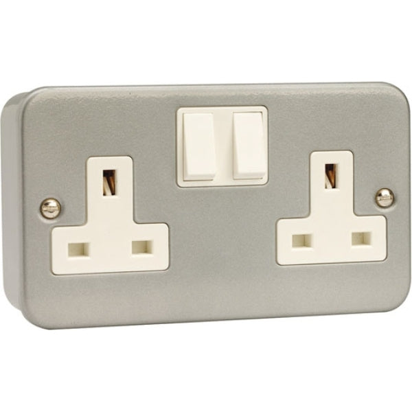 Scolmore 13A 2G DP Metal Clad Switched Socket Outlet – Sam Turner & Sons