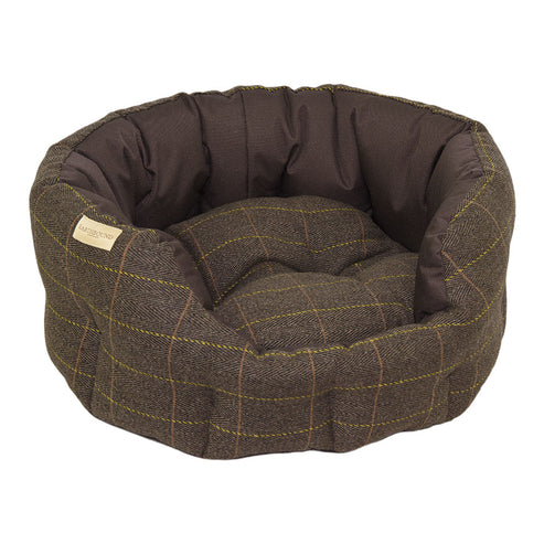 Earthbound Waterproof Tweed Dog Bed | Medium – Sam Turner & Sons